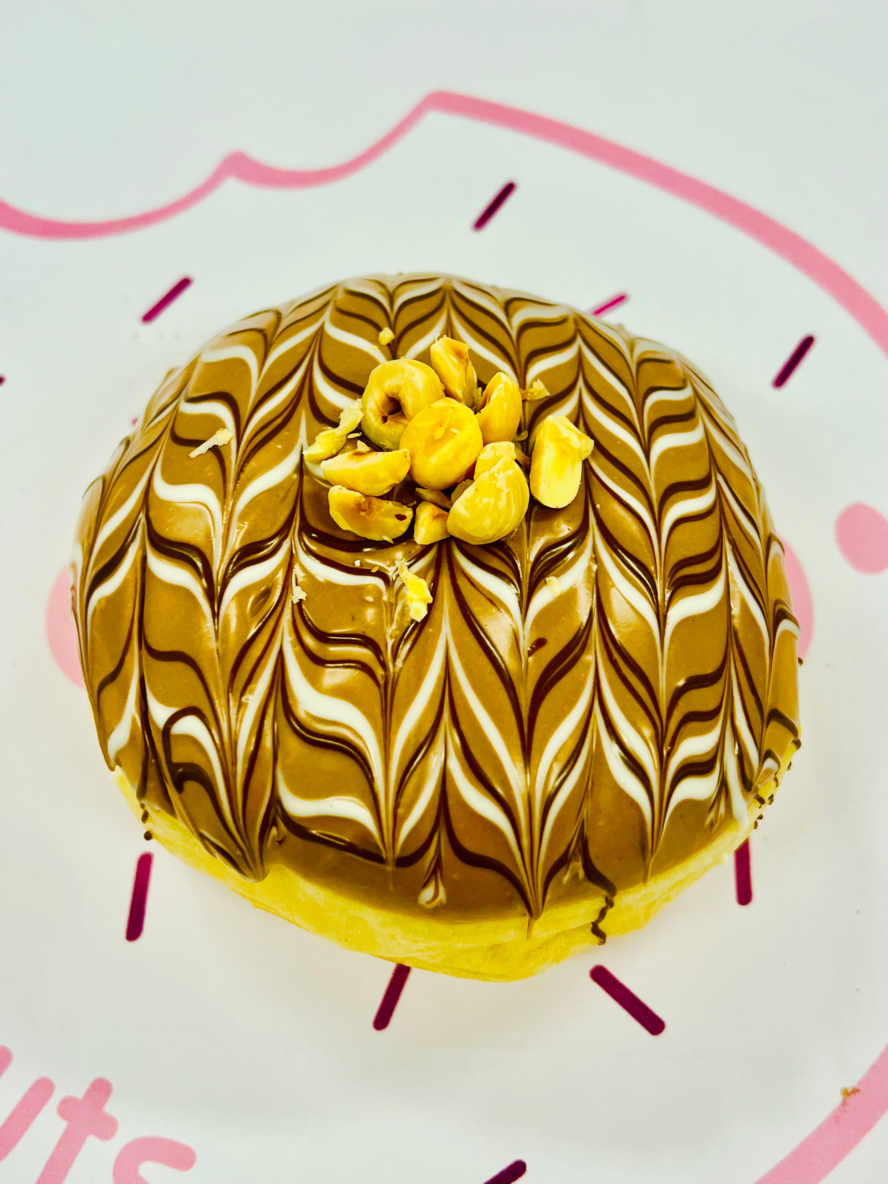 Mini Hazelnut Dubai chocolate | Alonso's Donuts