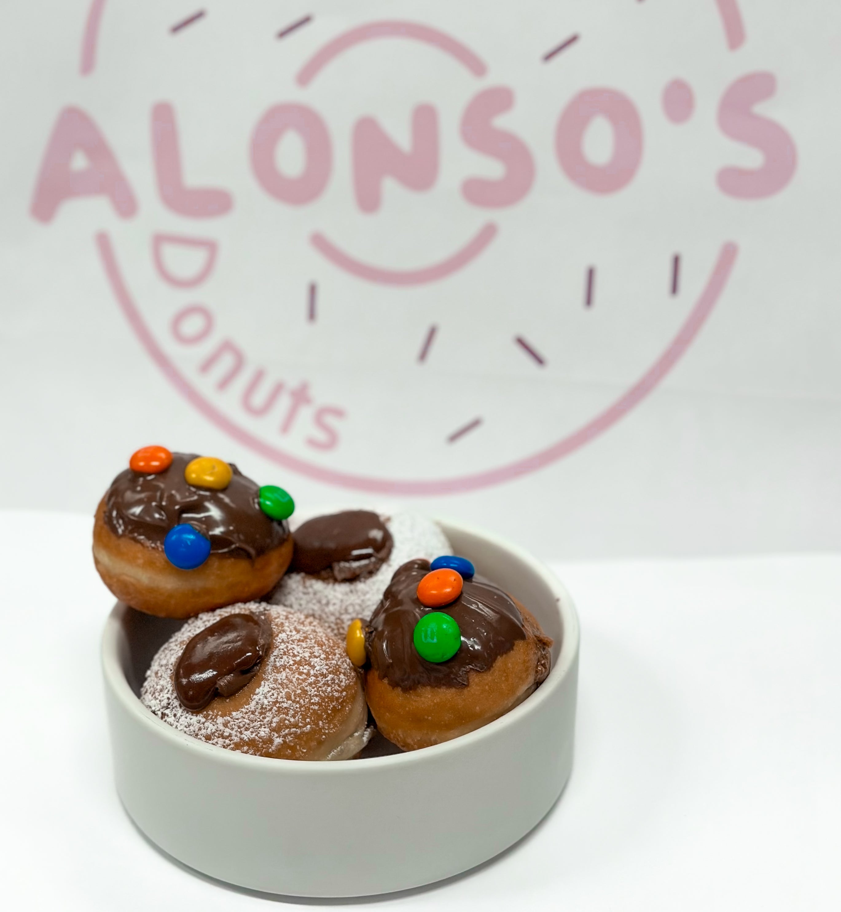 6 Pack Mini Donuts | Alonso's Donuts