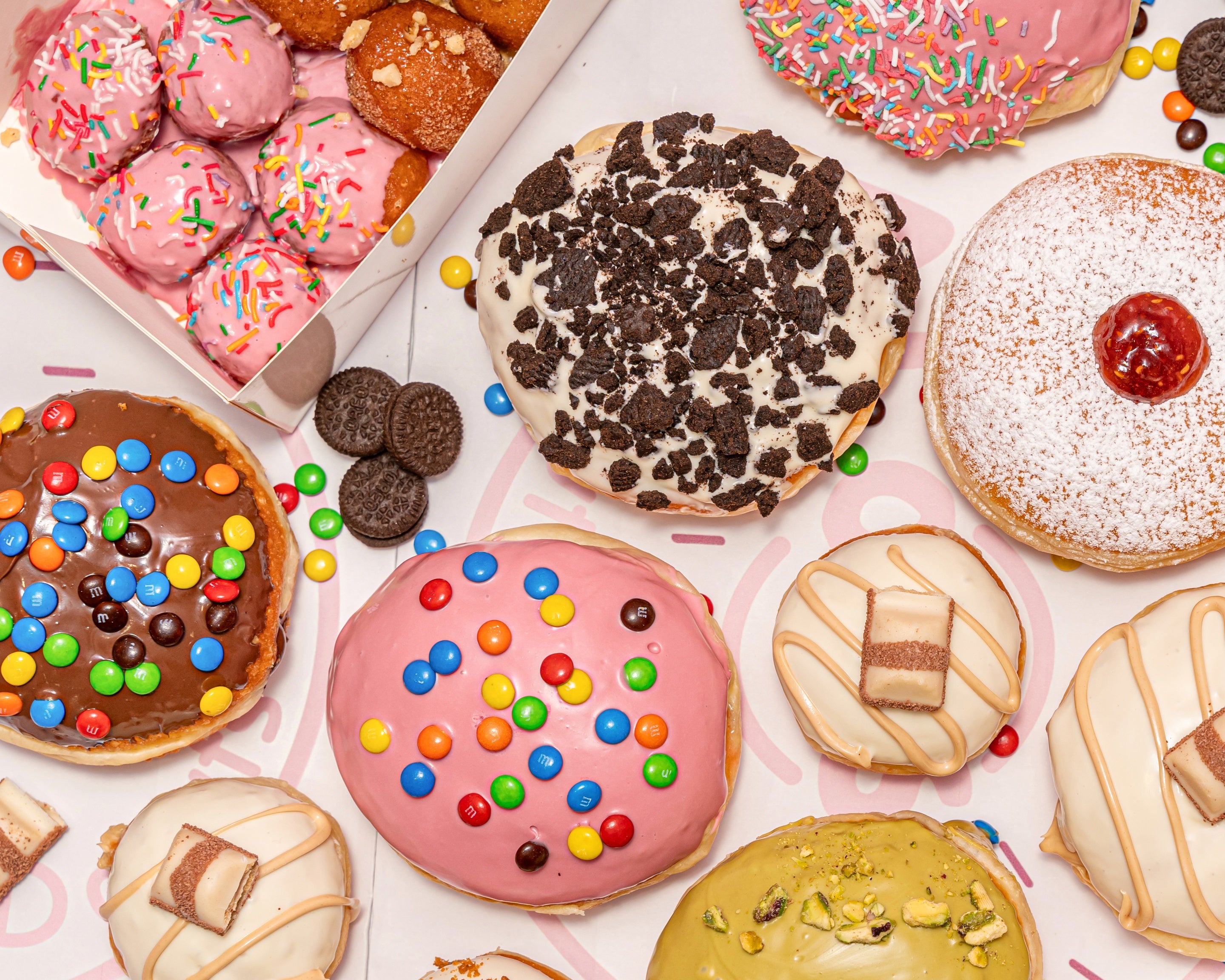 6 Pack of BIG Donuts | Alonso's Donuts